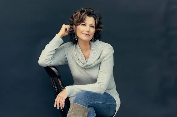 Amy Grant Biography: Age, Wife, Net Worth, Children, Family, Sisters ...