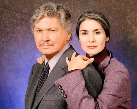 Kim Weeks Biography: Age, Husband, Net Worth, Parents, Height ...