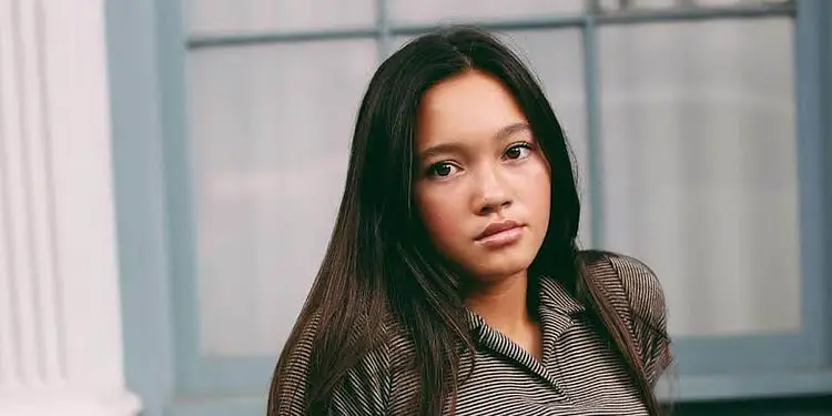 Lily Chee Biography: Age, Husband, Net Worth, Parents, Siblings, Height ...