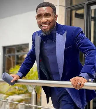 Timi Dakolo Biography: Age, Girlfriend, Children, Wife, Music, Awards ...