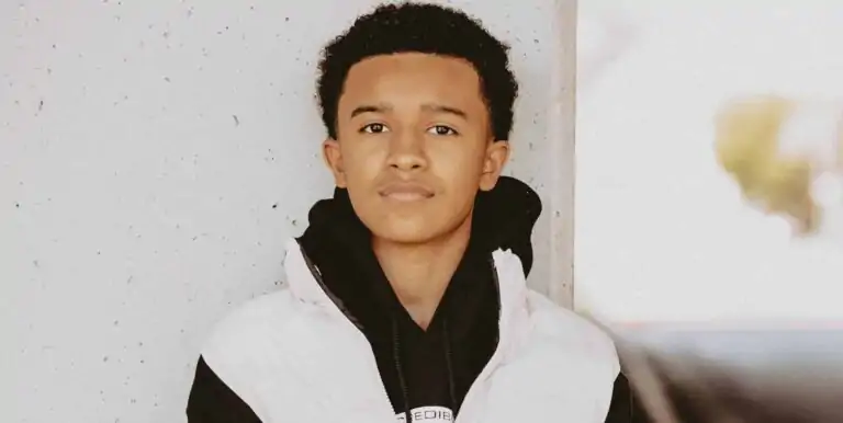 Cameron J. Wright Biography: Age, Birthday, Parents, Height, Zodiac ...