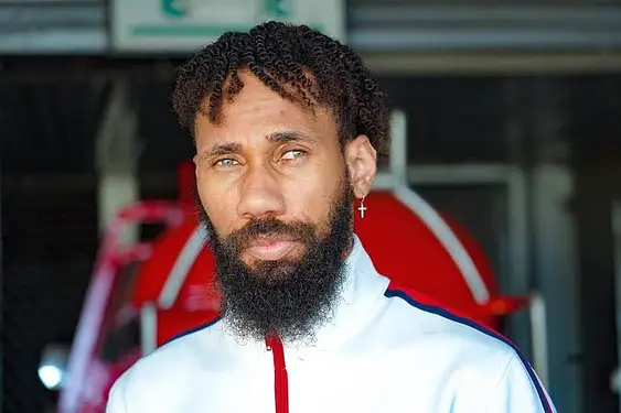 Phyno Biography: Age, Wife, Parents, House, Girlfriend, Child, Father ...
